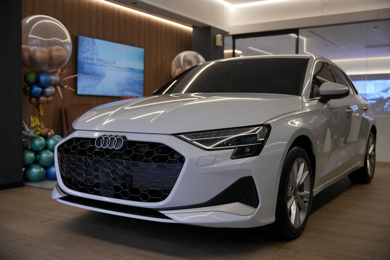 交車照片分享｜Audi A3 Sportback 35 TFSI advanced｜金屬冰川白 Glacier White 2Y - 汽車板 | Dcard