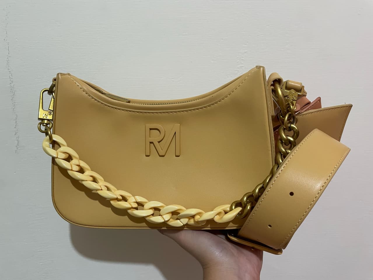 #我要賣 RM robinmay 斜背包 斷捨離優惠出售 - 二手交易板 | Dcard