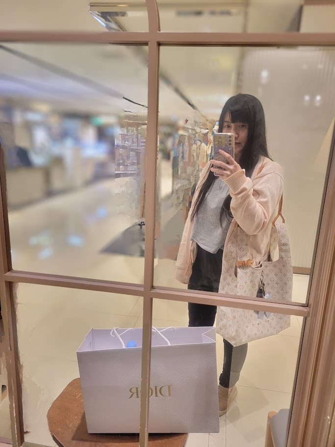 #分享 #開箱 超級好裝的購物袋LV Atlantis GM(M24409) - 精品板 | Dcard