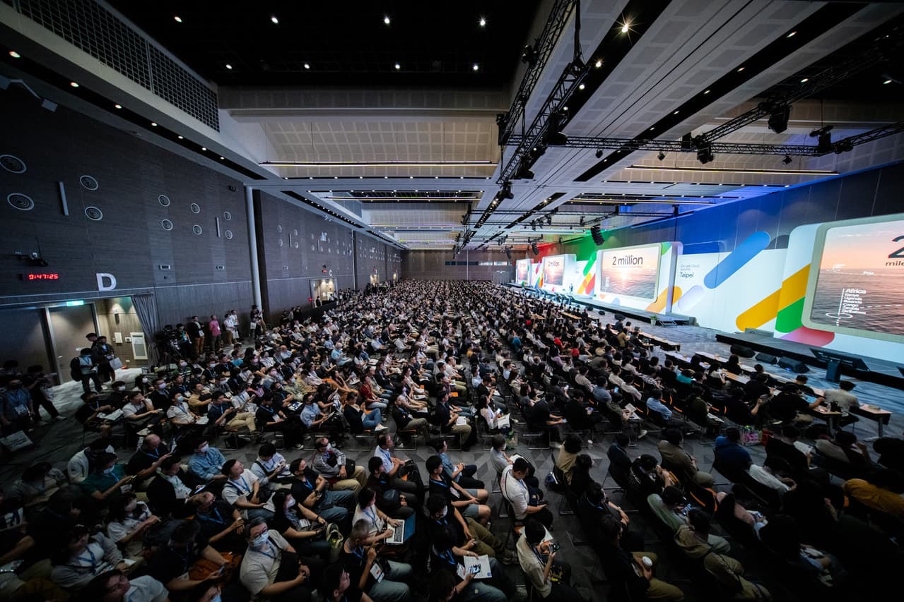 Google Cloud Summit Taipei 2025 ：AI 領航 一同與台灣夥伴共創未來 - 束褲3C團 (@suku3c) | Dcard