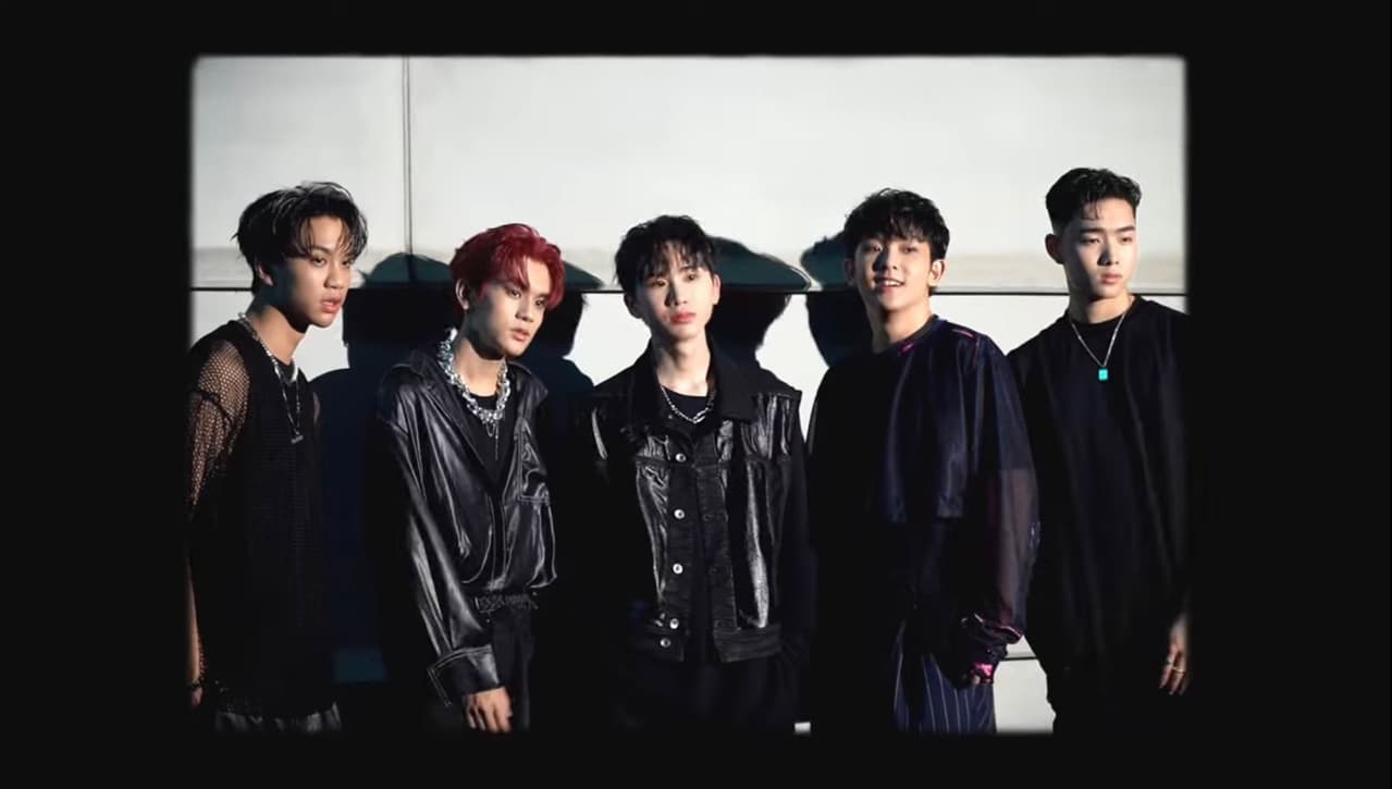 AcQUA源少年《Mmm..嗯》OFFicial PerFormance MV暗夜撩動版 / 個人不專業五寶評論 - 原子少年板 | Dcard