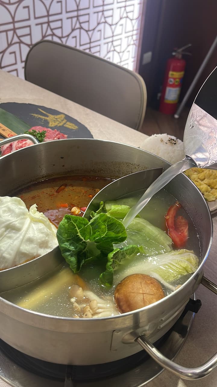 【台中西區】羊鮮森-溫體涮羊肉精緻火鍋｜勤美新開 商業午餐更划算 - 有什麼好吃好玩好用 (@qqyuuuuu) | Dcard