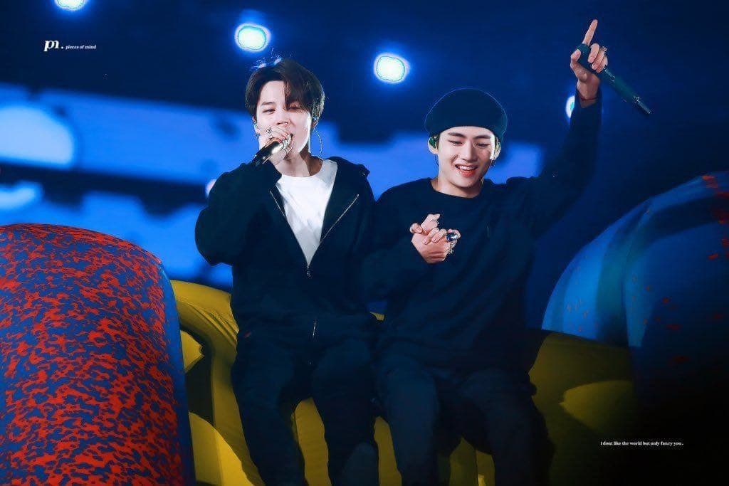 #分享 theqoo💜95z是不是獨有很多像青春電影一樣的照片？ - BTS板 | Dcard