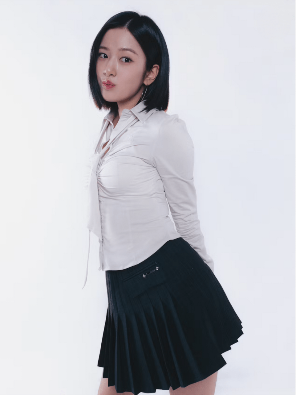 《NYLON》APRIL It Girls, IVE 全文翻譯 - 𝙋𝙊𝙊𝙇 (@divininpool) | Dcard