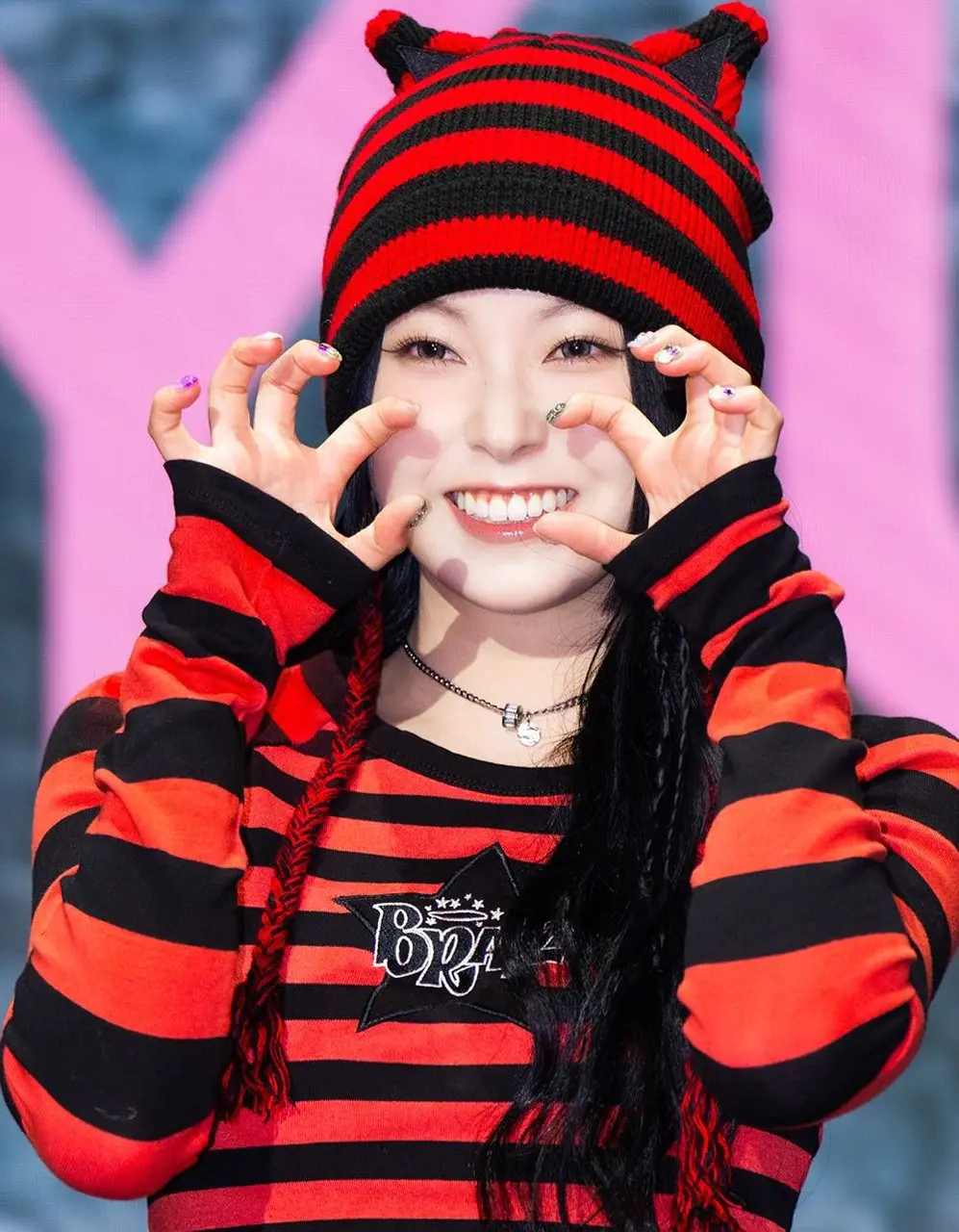 #情報 （⬅️ ️多圖）DASH回歸記者會新聞照！今天也是漂亮的一天😍 - NMIXX板 | Dcard