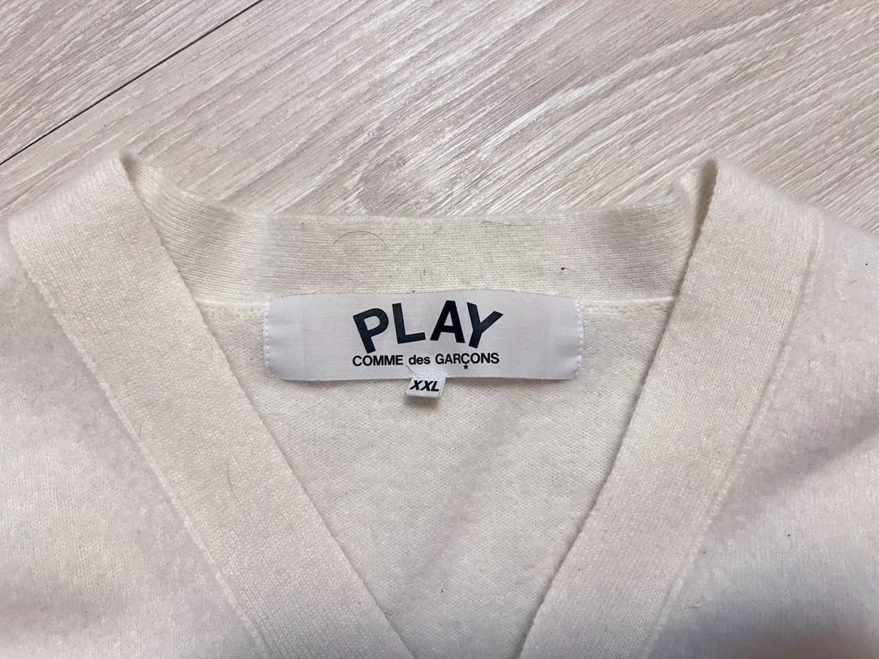 #我要賣 GDC PLAY 川久保玲 開襟衫 白色羊毛 白心 - 二手交易板 | Dcard