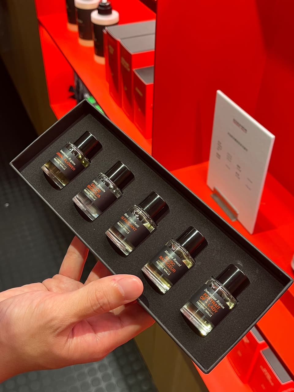 #分享 台北新光三越A8 Frederic Malle - 香氛板 | Dcard