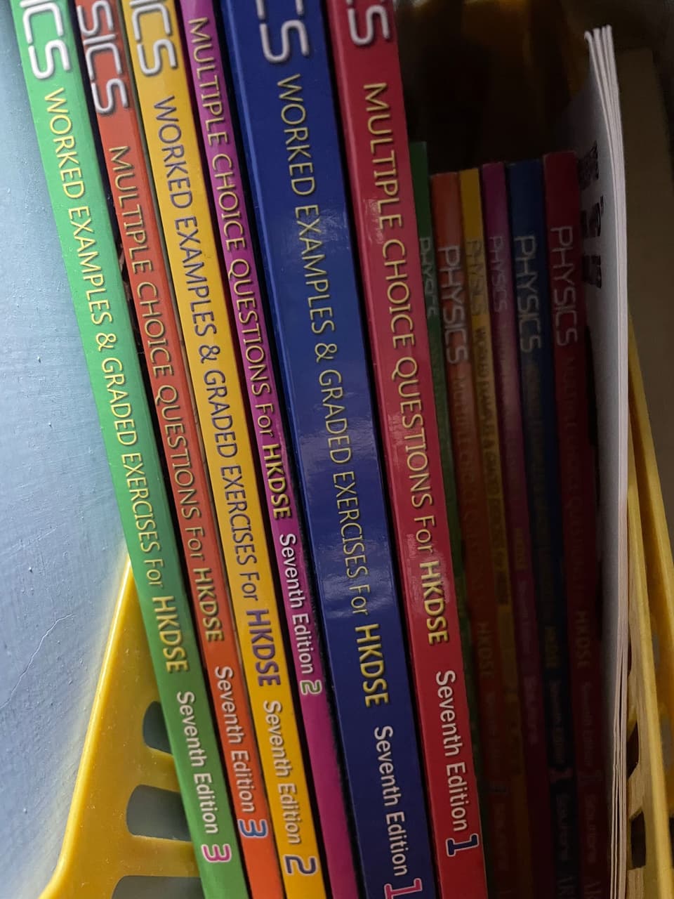 有冇人要physics練習 - DSE 考生專區板 | Dcard