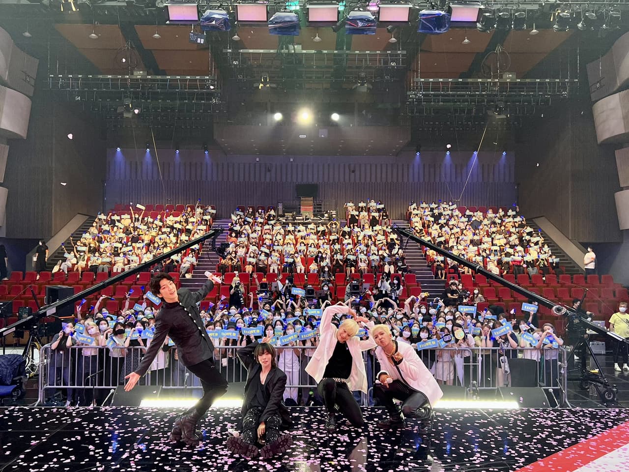 #分享 細數這個7月我和WINNER的7次見面🧜‍♀️（上） - 追星板 | Dcard