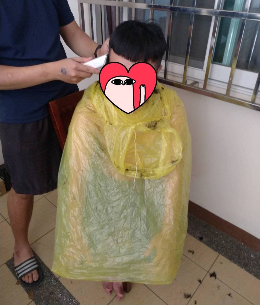 #愚神同行 剃頭剃到沒朋友 - 搖滾熊 (@xjr_111) | Dcard