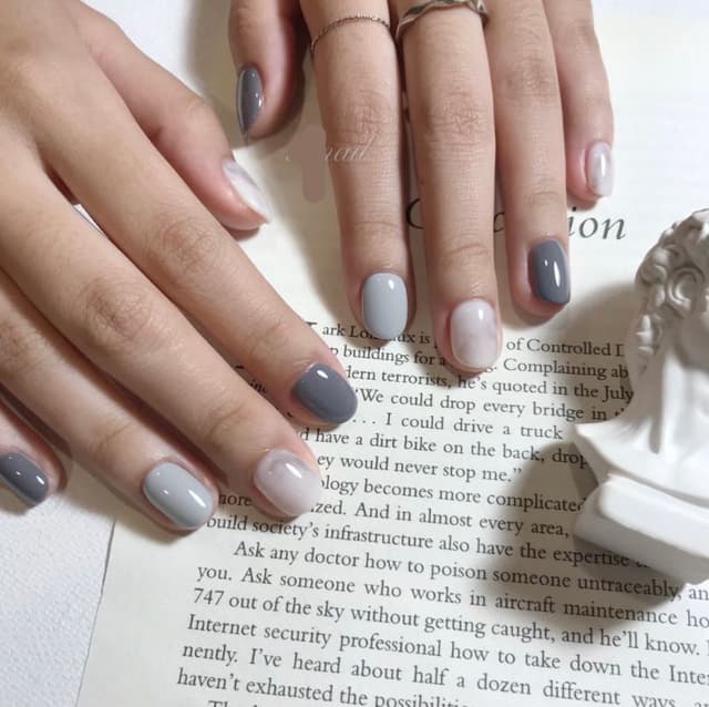 分享 第一次光療💅 美甲板 Dcard