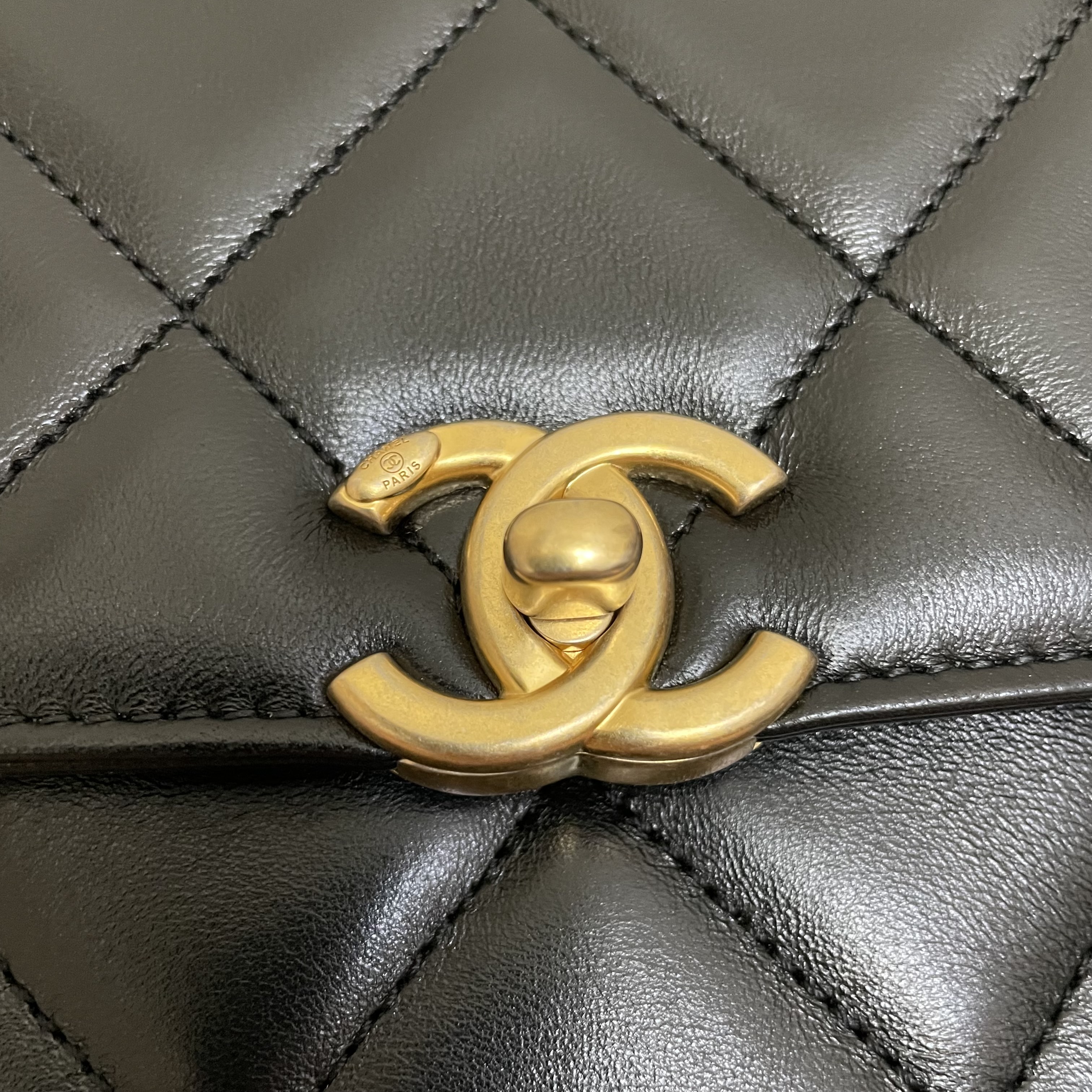 #開箱 CHANEL 23P ado後背包 / 東京13間CHANEL探店心得 - 精品板 | Dcard