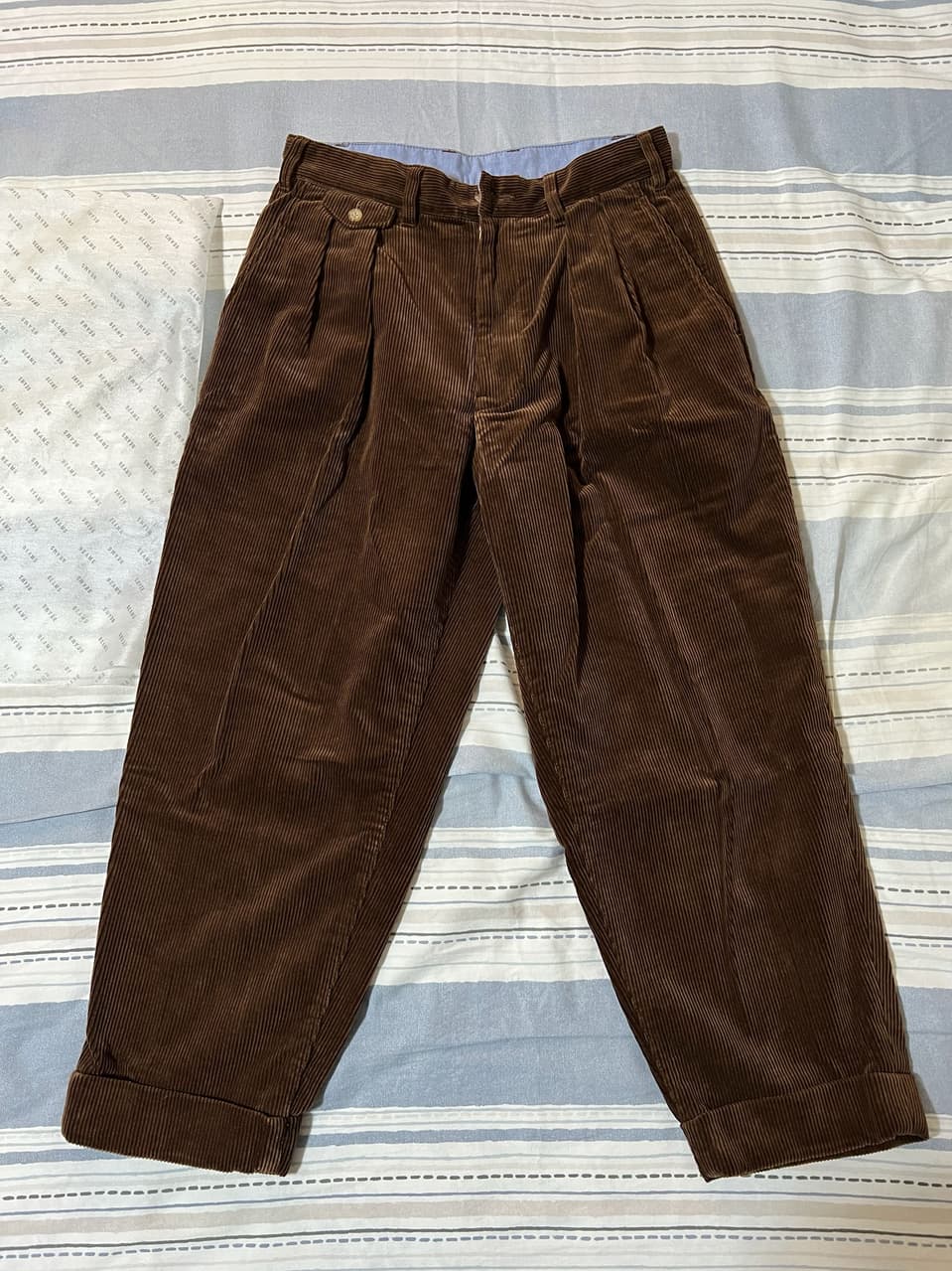 #我要賣 BEAMS PLUS 燈芯絨長褲 - 二手交易板 | Dcard