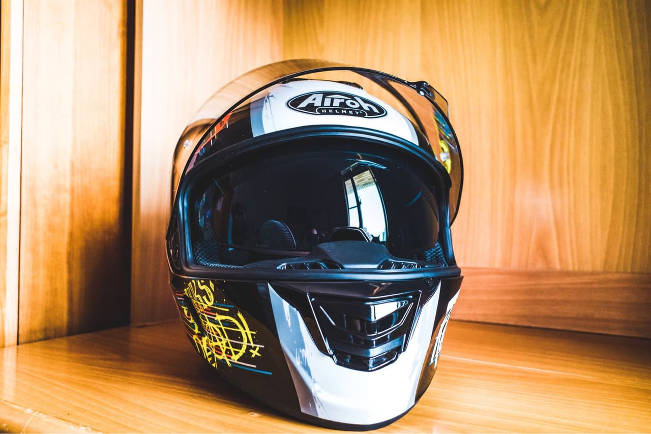 #部品分享 推薦安全帽AIROH SPARK - 機車板 | Dcard