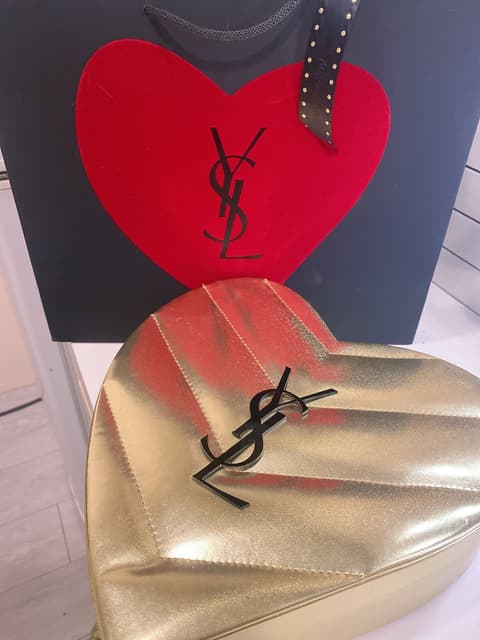#分享 #開箱#分享 YSL情人節禮盒之男友虛榮心作祟 - 美妝板 | Dcard