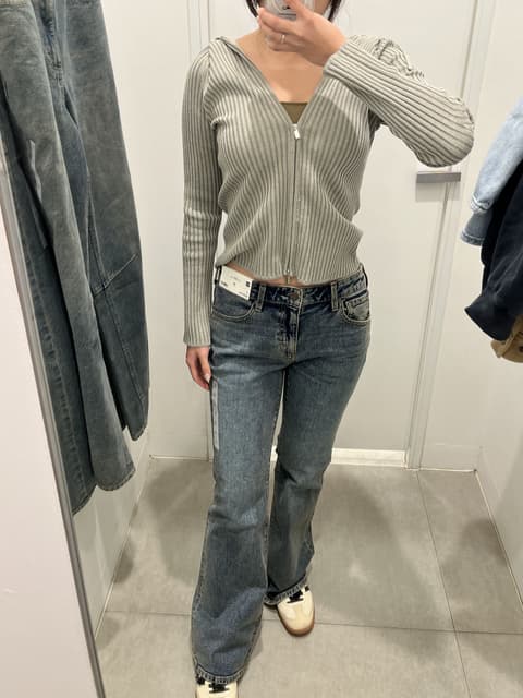 #分享 161cm好版型喇叭褲 | GU試穿心得👖 - 穿搭板 | Dcard