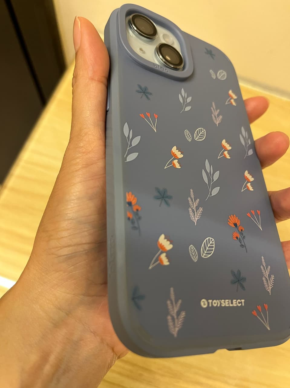 黑特！！買toyselect 手機殼11天發黃 - 心情板 | Dcard
