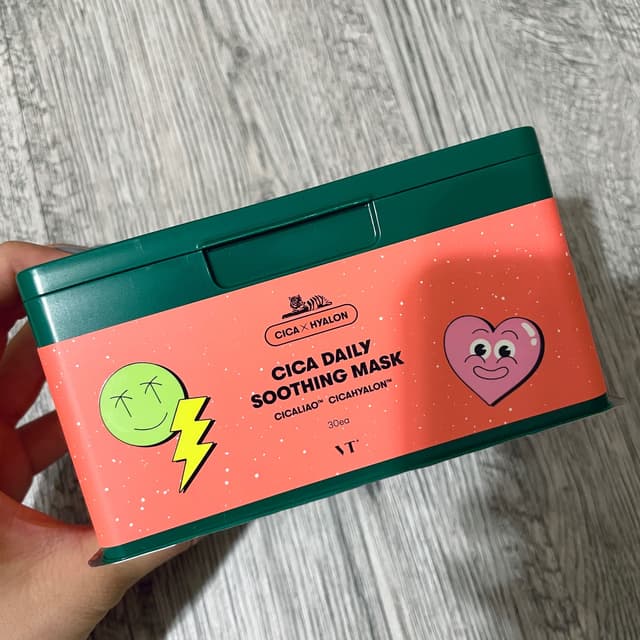 #抽獎 1000人追蹤啦🥰來抽小禮盒吧💗 - B50 留言 | Dcard