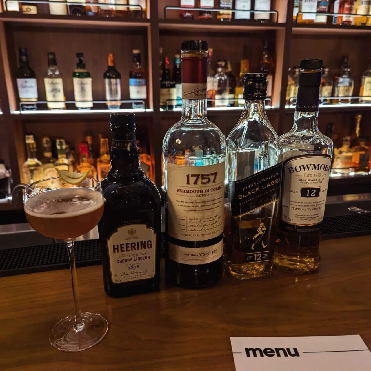 #酒吧探尋 Bar Whiskeen 威士忌專業的高雄酒吧 - 品酒板 | Dcard