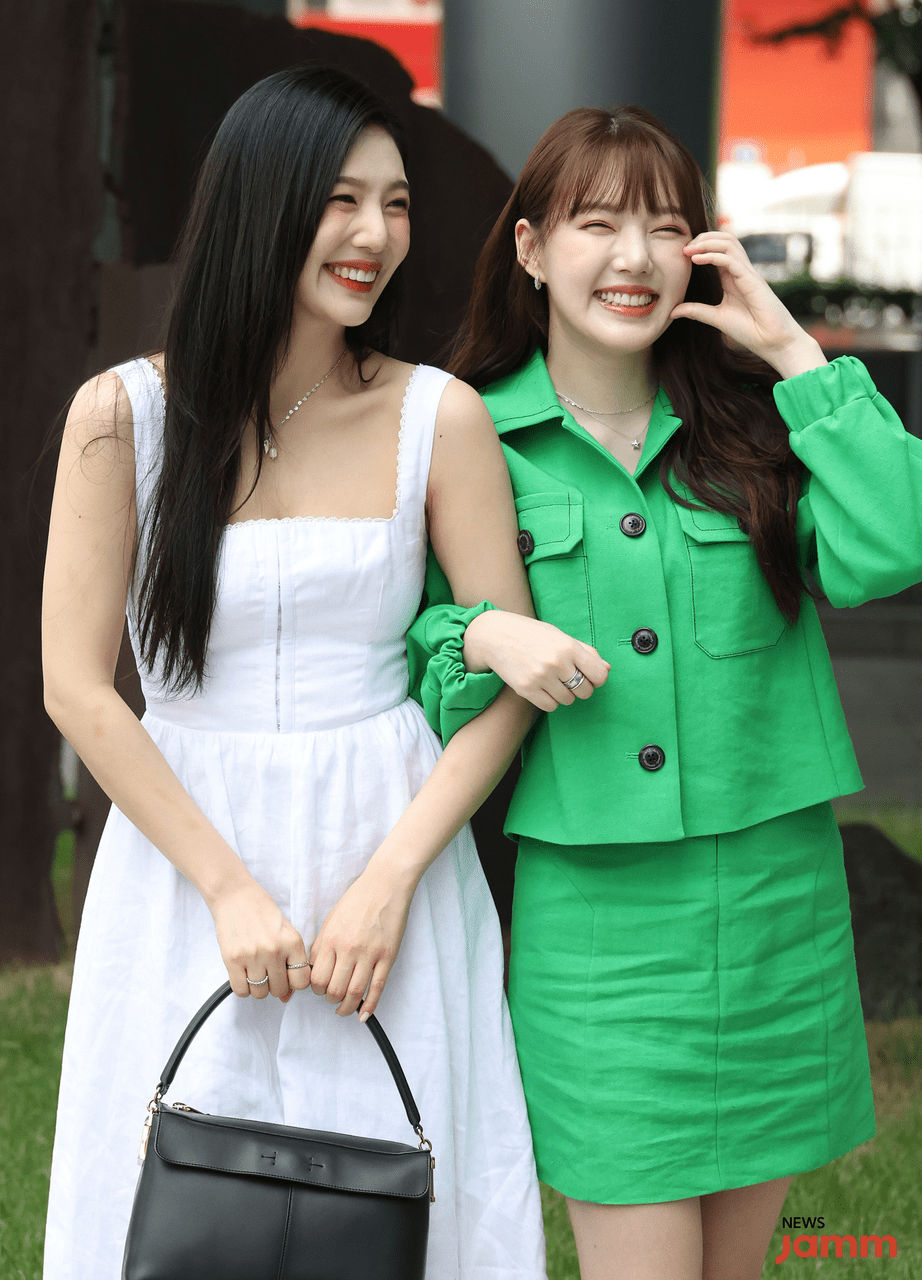#更新 230802 Yerin - SBS 《TV 動物農場》與Red Velvet JOY的下班路/ Yerin IG 限動更新 - GFRIEND板 | Dcard