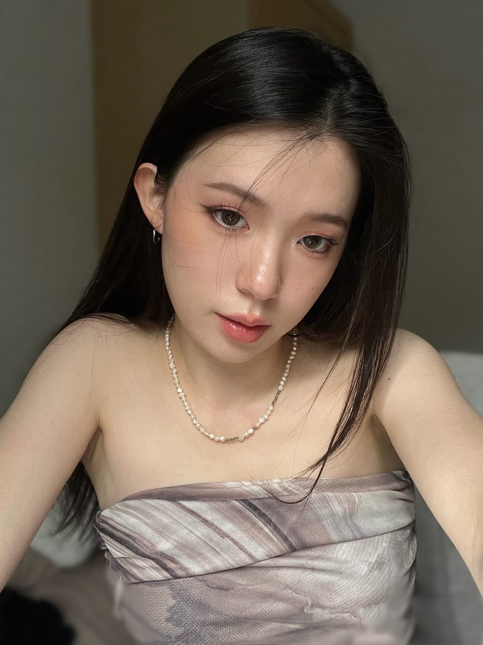 #分享 看不到BABYMONSTER本人只能試試Ahyeon仿妝( ´θ`)ノ - 美妝板 | Dcard