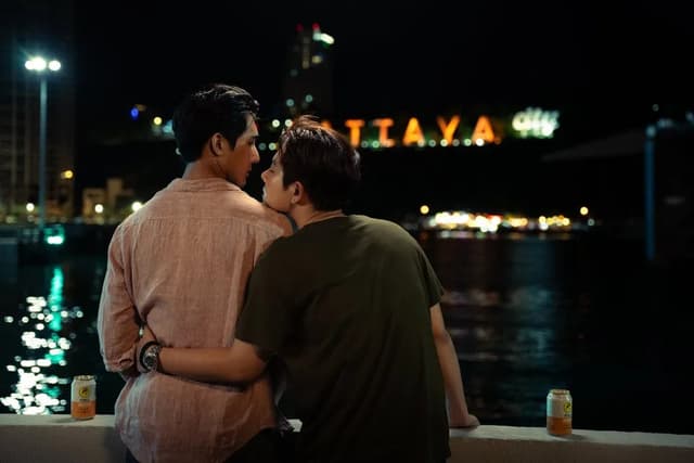 #泰劇 《Moonlight Chicken 月光雞油飯》無雷心得 - 泰國影視板 | Dcard