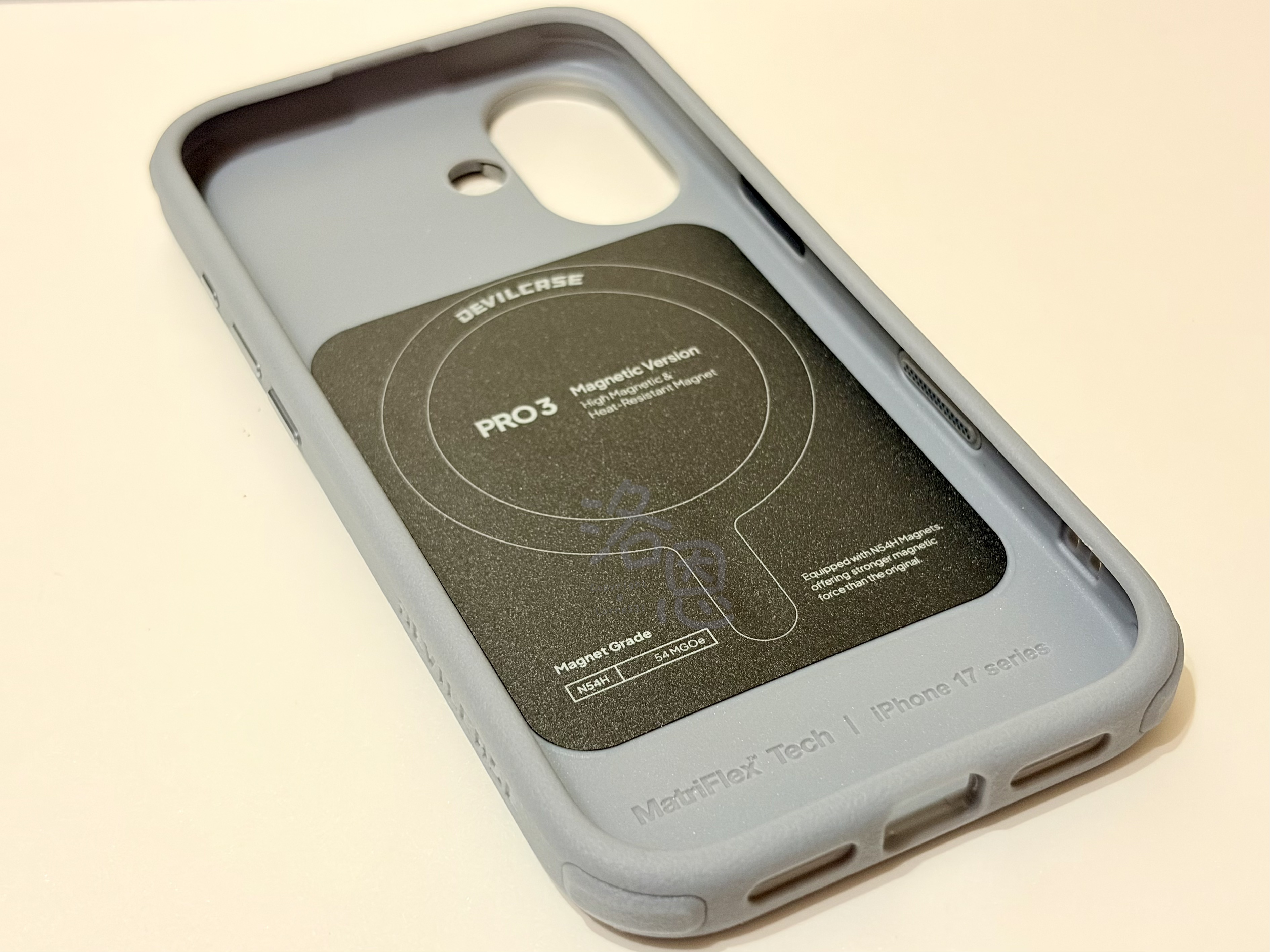 【洛恩】新楓之谷 x DEVILCASE聯名：iPhone 17 惡魔防摔殼 PRO 3 磁吸版 - lorne531的創作 - 巴哈姆特