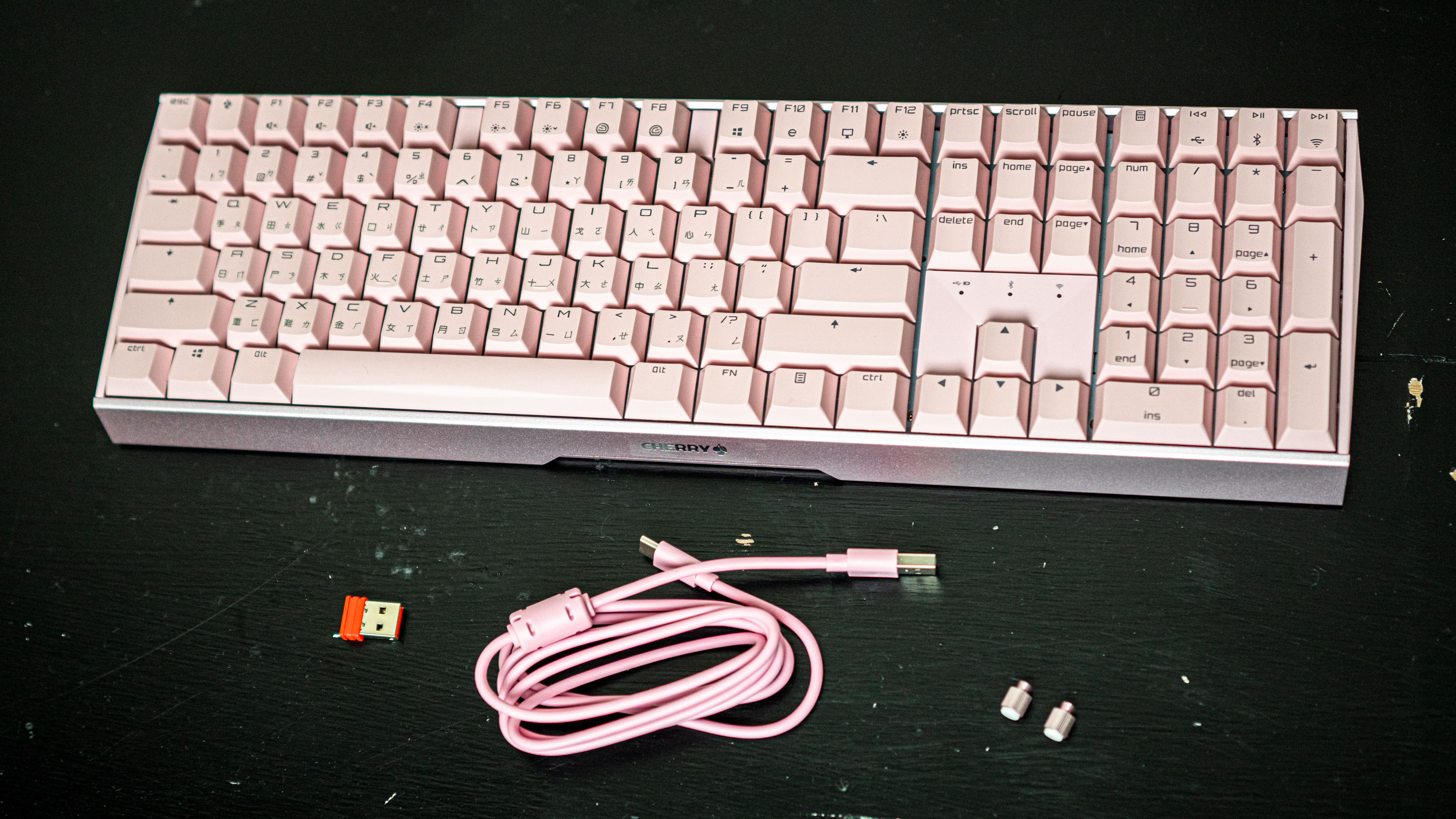 #開箱 德國無線櫻桃Cherry MX Board 3.0S Wireless RGB 無線鍵盤 - 3C板 | Dcard