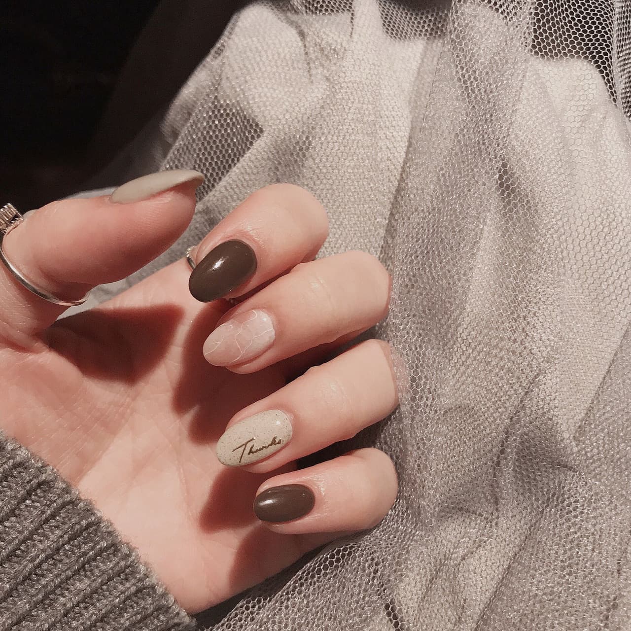 又來分享光療這條不歸路囉🥰 美甲板 Dcard
