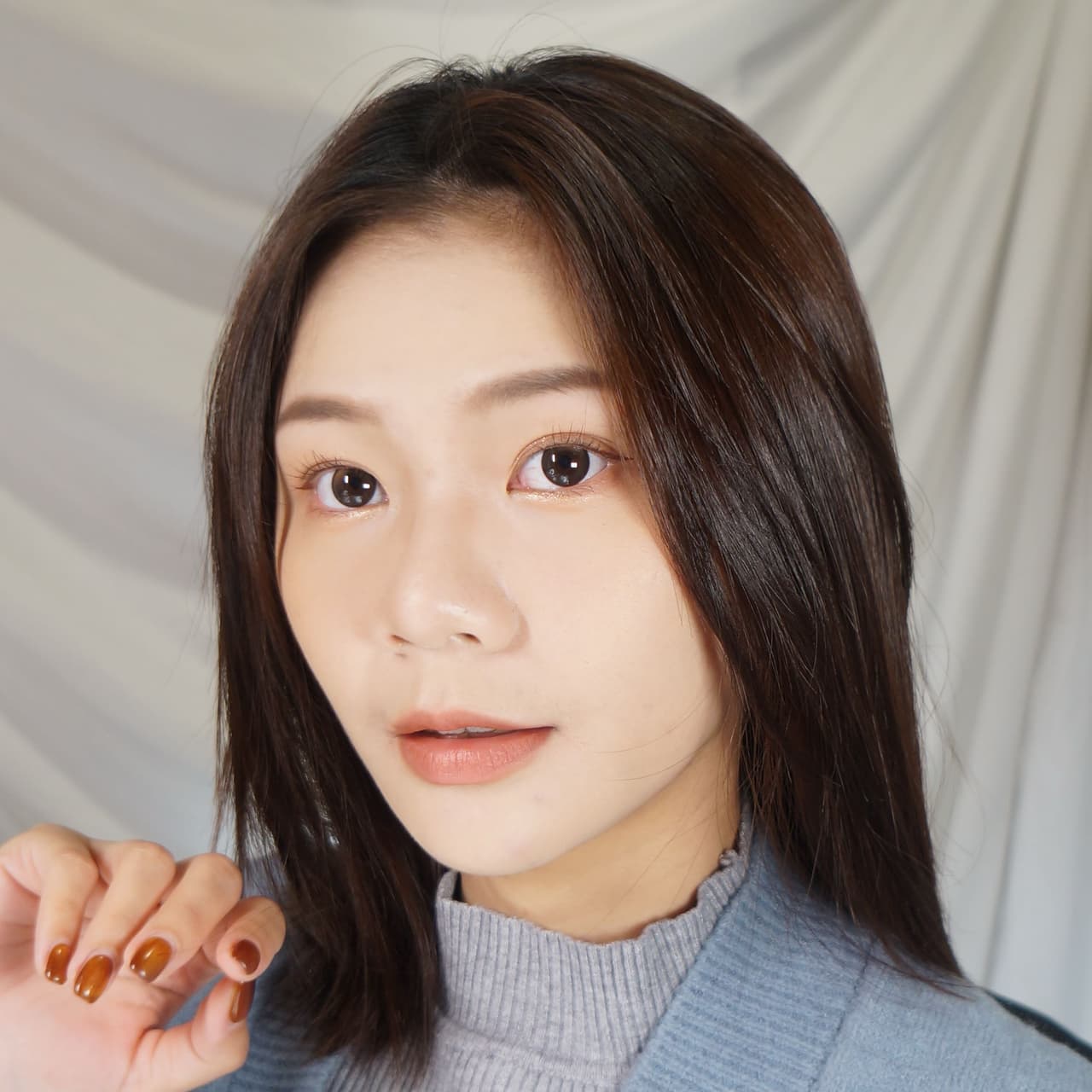 冬日裡的第一杯奶茶隱眼 Luena全新高光系新品 - Van (@van.vanmake) | Dcard