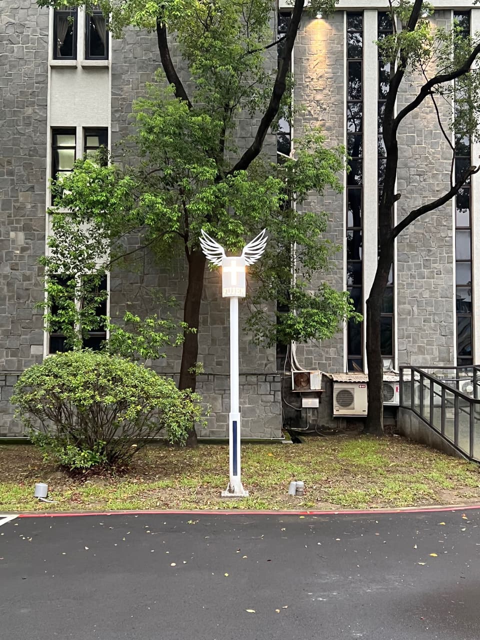 輔大新路燈 輔仁大學板 Dcard