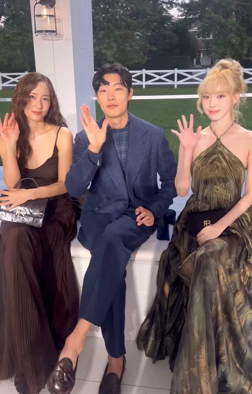 #分享 theqoo熱門 今天Ralph Lauren秀的Krysyal 柳俊烈 Winter同框照 - 追星板 | Dcard