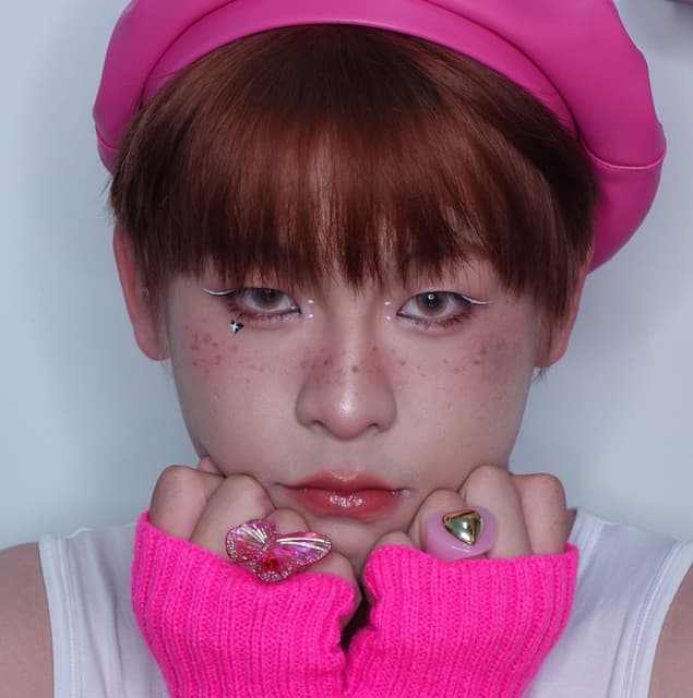 #分享 🦋 Y2K LOOK 🦋 - 美妝板 | Dcard