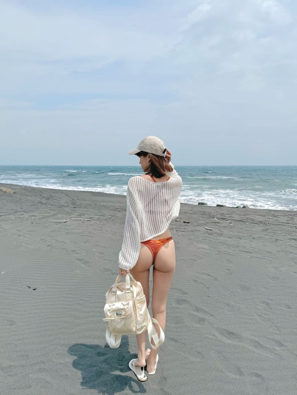 炎炎夏日👙muiiswim x Doughnut聯名禮盒來了！比基尼分享 #我來開箱 - 嚕比 Ruby (@ruby__ii) | Dcard