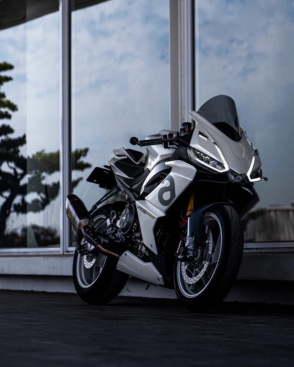 Aprilia RS660 珍珠白 分享 - 法蘭克 (@mtbzs) | Dcard