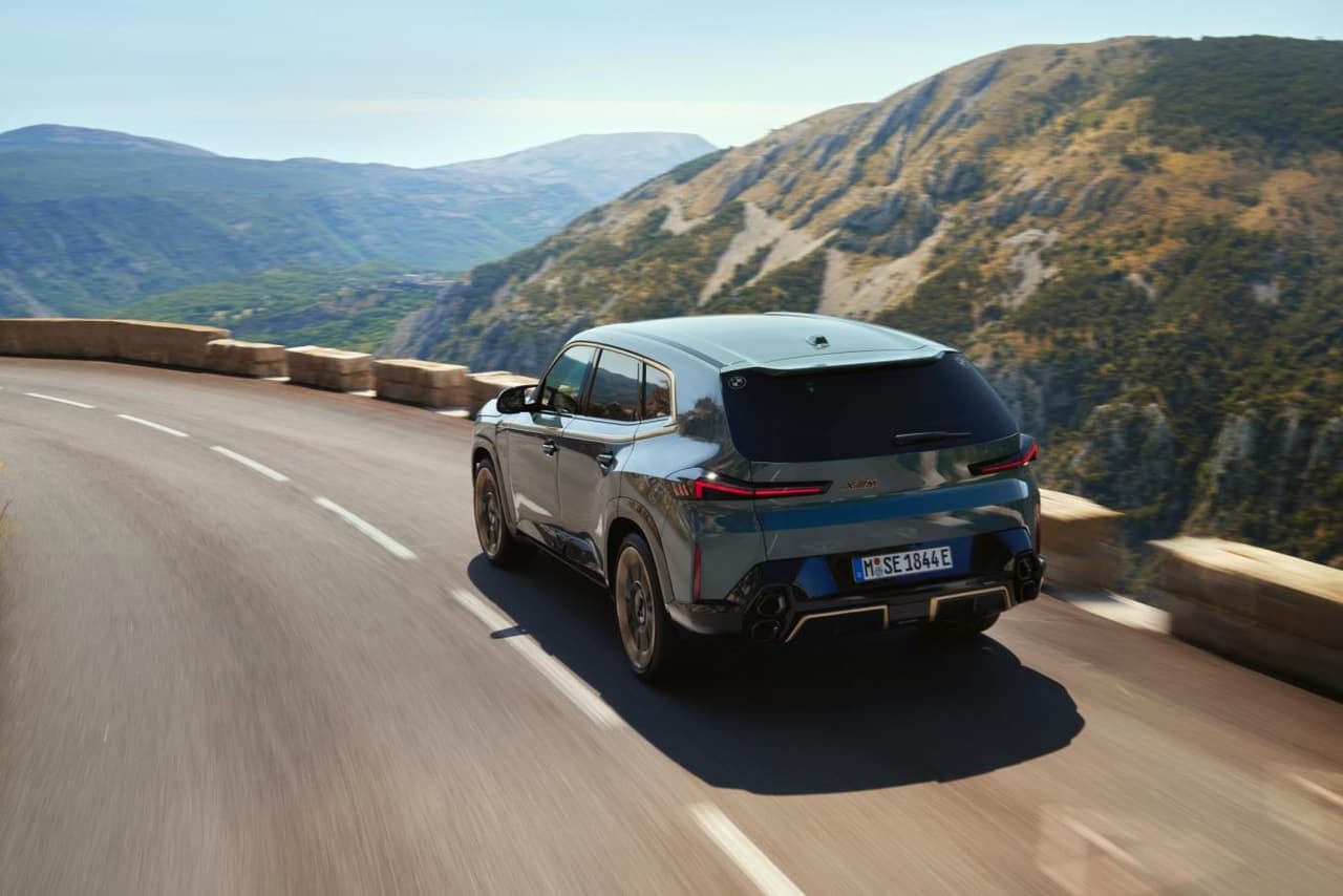 BMW XM（G09）亮相，首款插電式混動的M Power車款！ - 汽車板 | Dcard