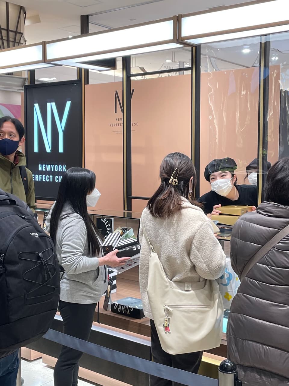 #分享 大阪也能買到最近很火的NY芝士餅乾！ - 旅遊板 | Dcard