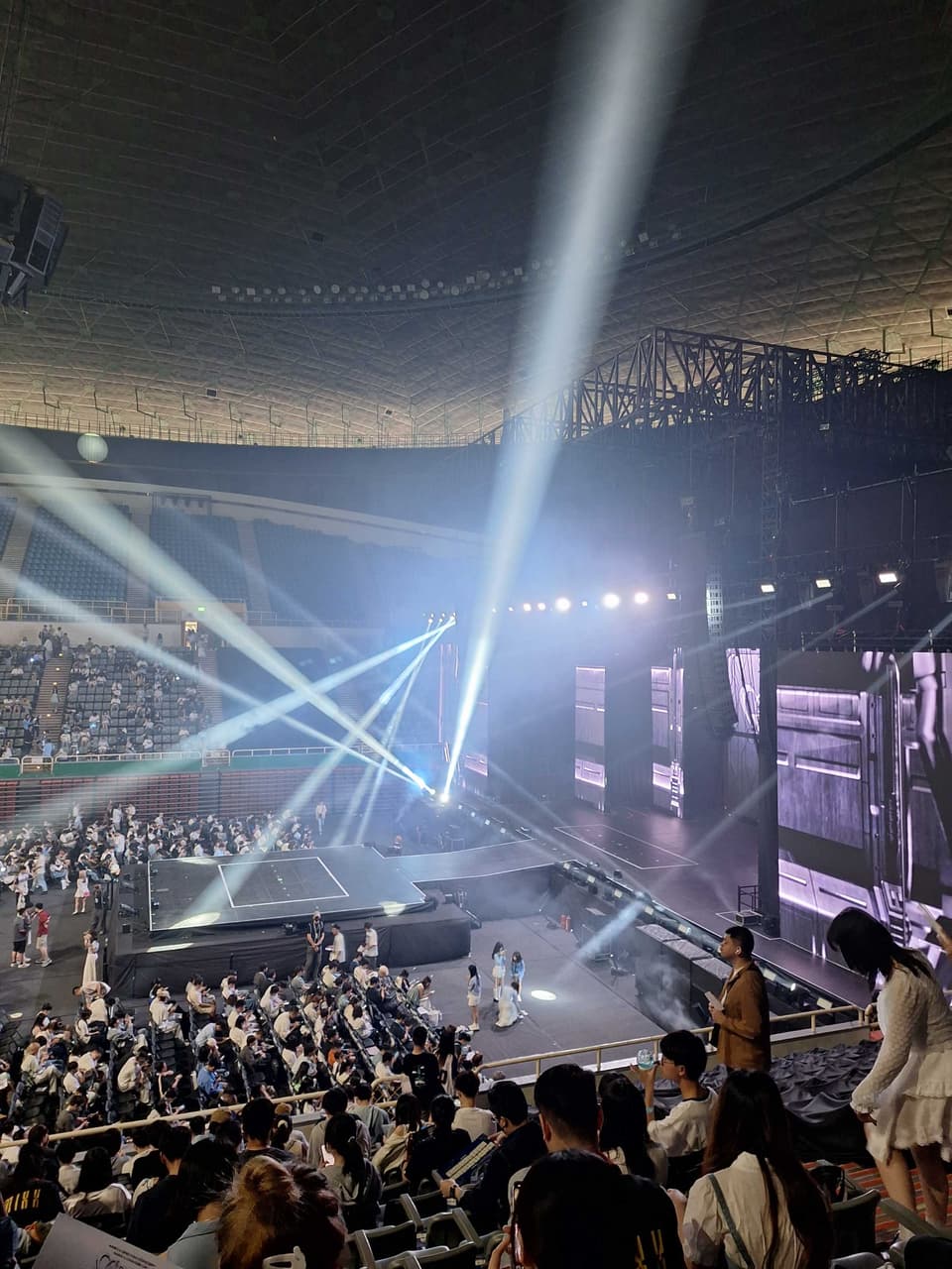 #集中討論 NMIXX 林口體育館視野分享 - B26-4 留言 | Dcard