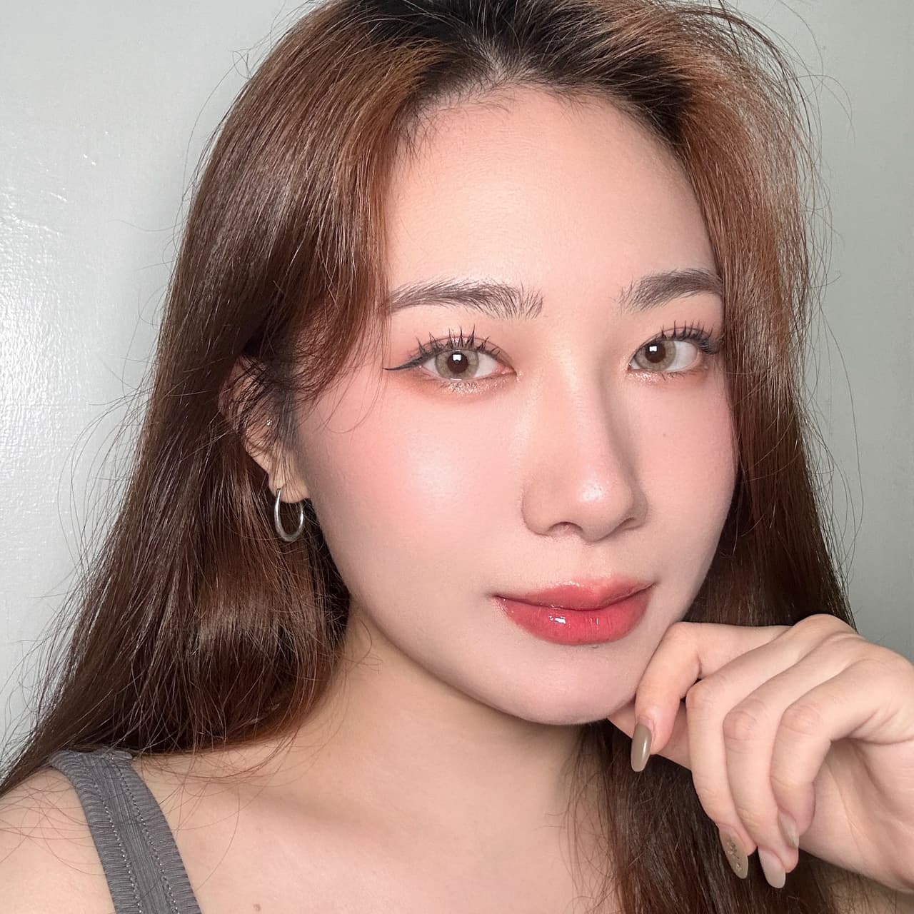 🫶🏻OPT 尼斯灰&赫拉棕 混血感新色 - 摸你卡撐 (@vivi47) | Dcard