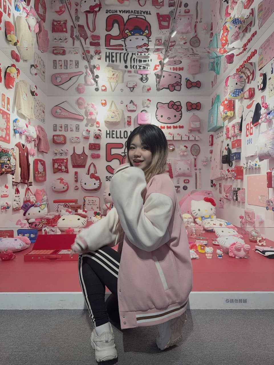 有人去過Hello kitty50週年展了嗎 - 閒聊板 | Dcard
