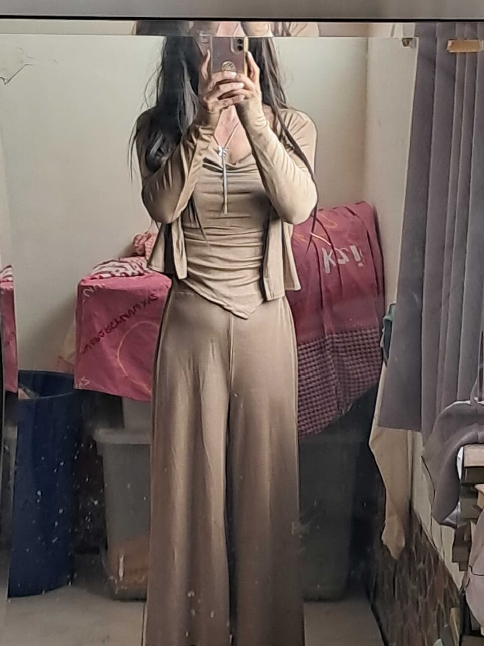 低卡上的正式初發：HRT初診歷險記／穿衣風格大改變（我都不知道該放那個版） - 偽娘板 | Dcard