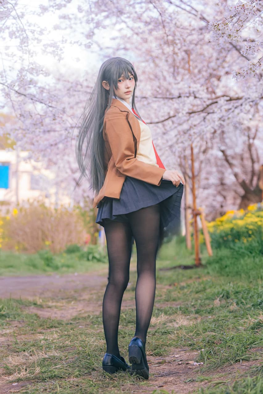 櫻島麻衣cos（月海つくね） - 雨戀百合 (@heyhey296916) | Dcard