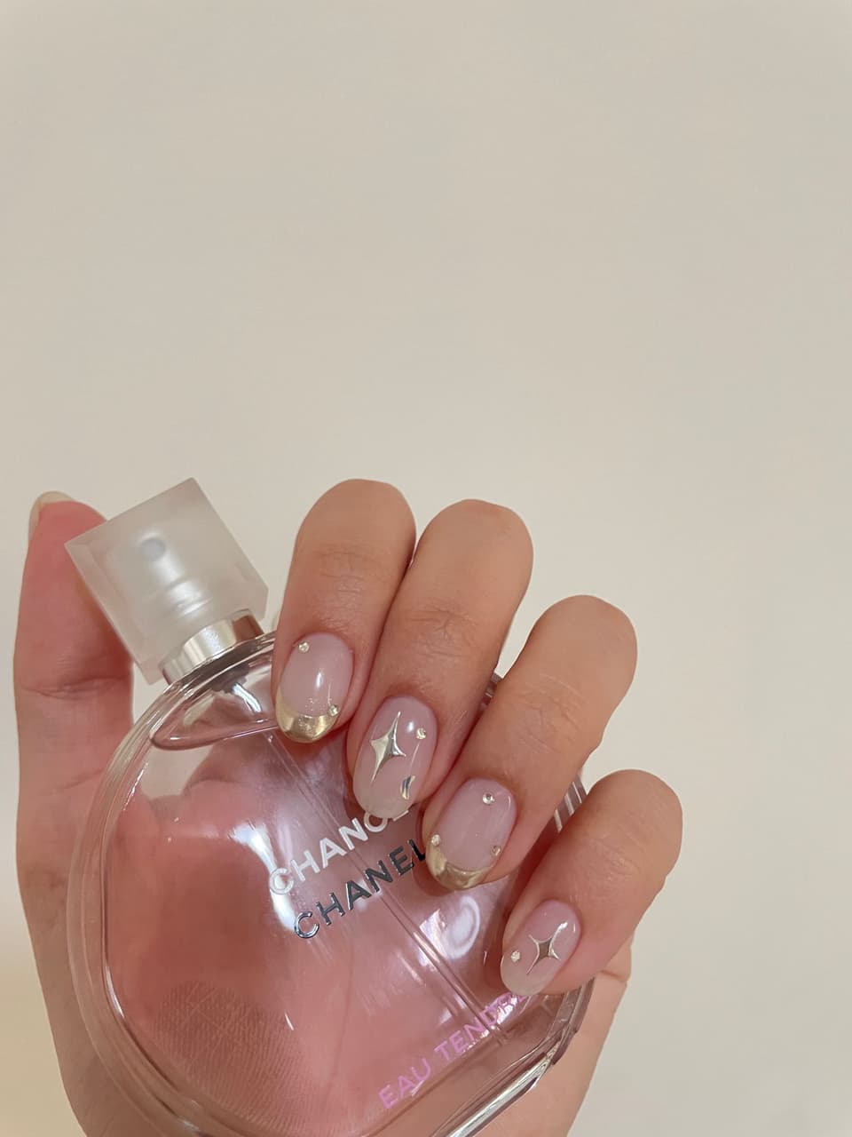 分享 裸色又引人注目的美甲☺️ 美甲板 Dcard