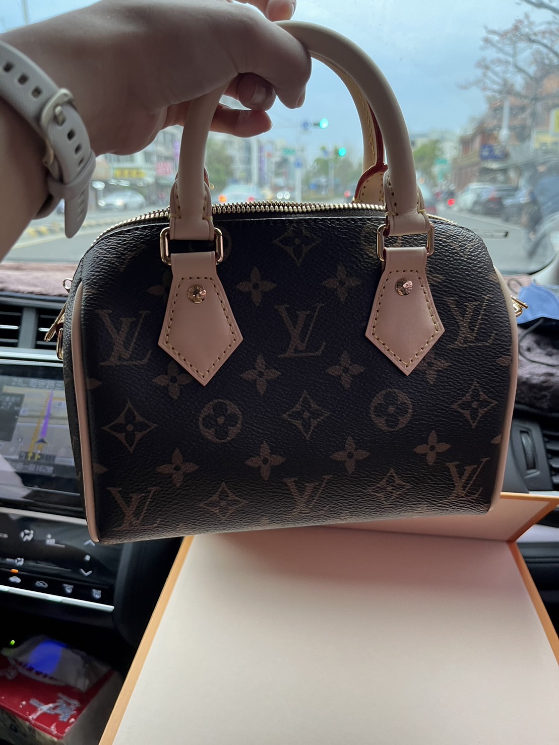 #分享 #分享 Speedy 20~有種就是它了的感覺 - 精品板 | Dcard