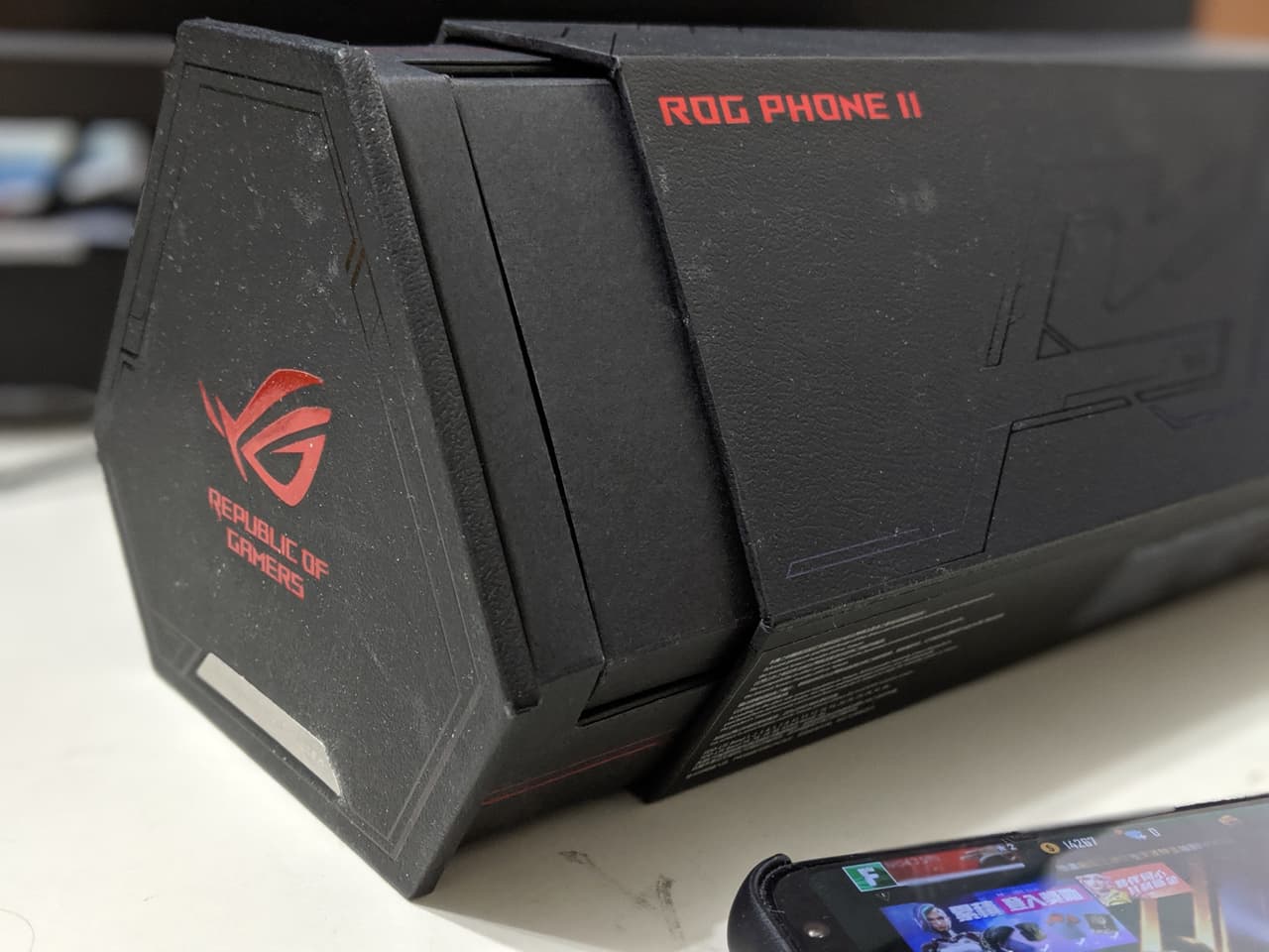 #開箱 ASUS ROG Phone II 最強電競手機簡單心得 - B30 留言 | Dcard