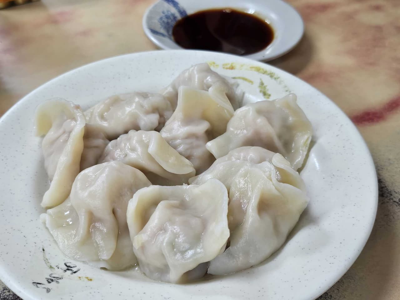 富宏牛肉麵｜西門洛陽街 #我來開箱 - 喵喵貓 🐹 (@mmc1107) | Dcard