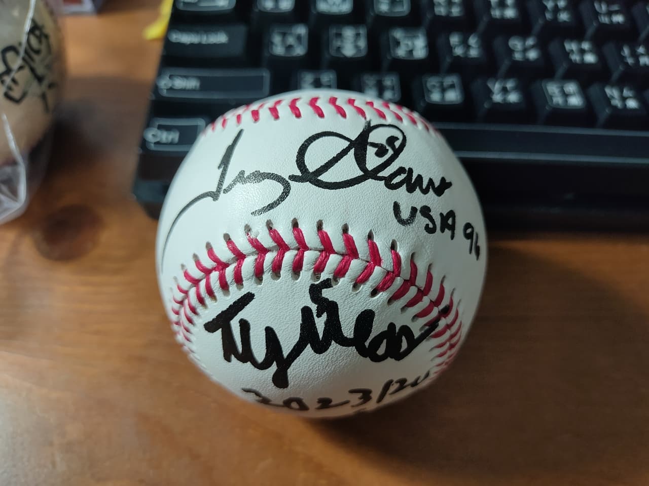 U12各國小朋友的可愛簽名 - 棒球板 | Dcard