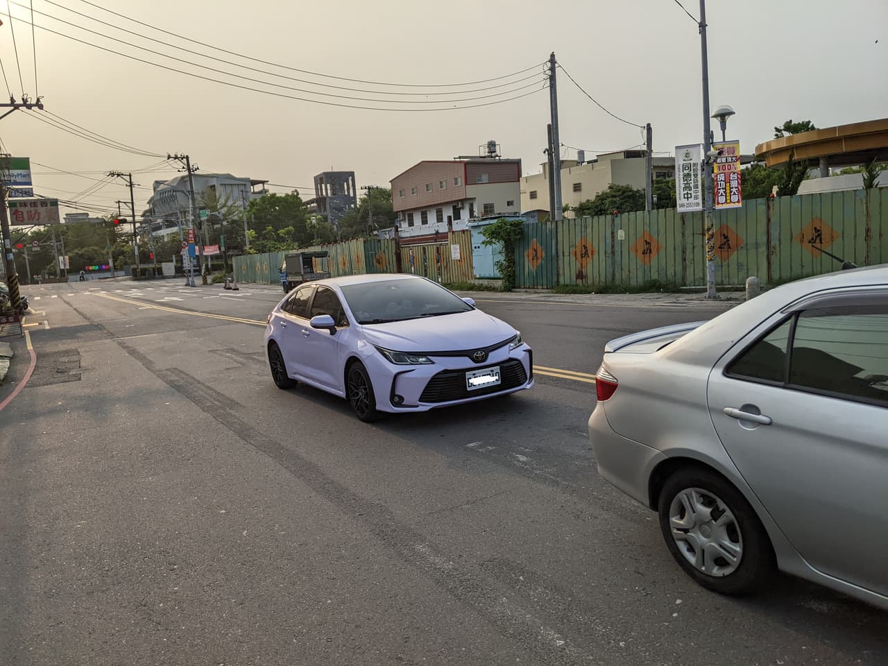 兩台很不一樣的Corolla - 傅傅得正 (@fufuderplus) | Dcard