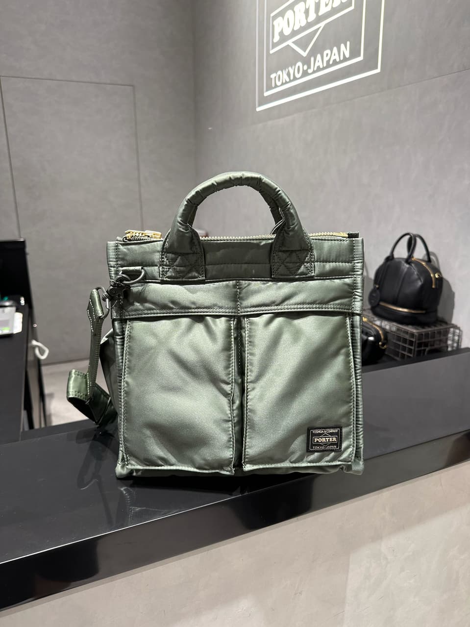 #分享 日本Porter ALL NEW TANKER 包包 - 穿搭板 | Dcard