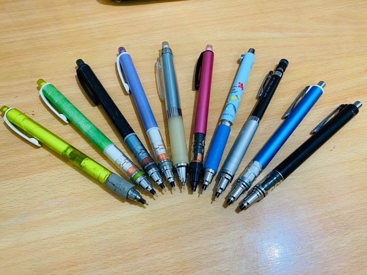求推薦好寫的自動鉛筆 - B51 留言 | Dcard